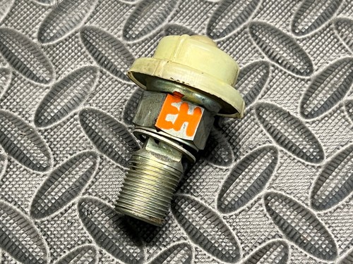 DENSO Fuel Pressure Damper for Toyota Pickup 4runner 3vz 3.0 V6 23207 ...