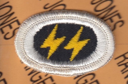 425th Infantry Airborne Ranger LRSD LRRP MI ARNG para oval patch #1 m/e ...