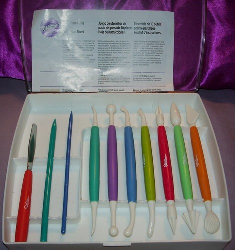 Cake Decoration Wilton 10 Piece Gum Paste Tool Set 2010 in Plastic Case ...