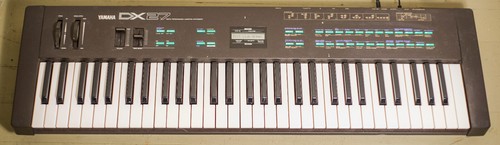 Yamaha DX27 DX 27 DX-27 Synthesizer Keyboard WORKS includes OEM AC plug ...