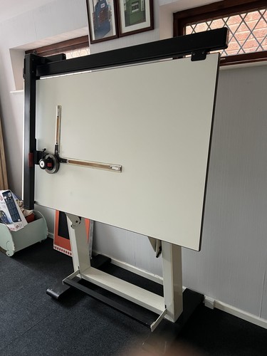 A0 Architects or Draughtsman Drafting Table Machine with twin column ...