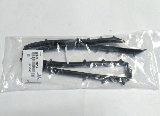 Hyundai Accent Front Bumper Seal Strip 863571R000 OEM OE LA, 54% OFF