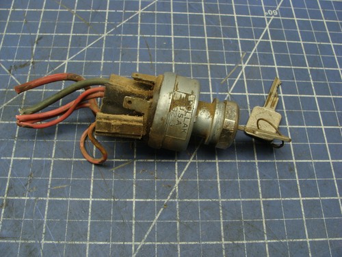 International Pollak Ignition Switch With Key 192-3 Removed From 2011 ...