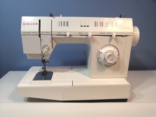 Vintage Singer Sewing Machine Model 5830C W With Foot Pedal | eBay