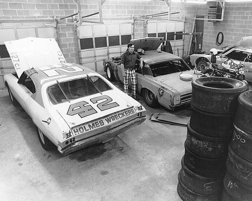 Grant Adcox With Several Of His Cars Inside His Shop 1974 OLD PHOTO | eBay