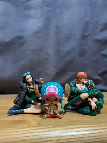 One Piece Figuarts ZERO Nami Robin Chopper Set Unused Bases Displayed ...
