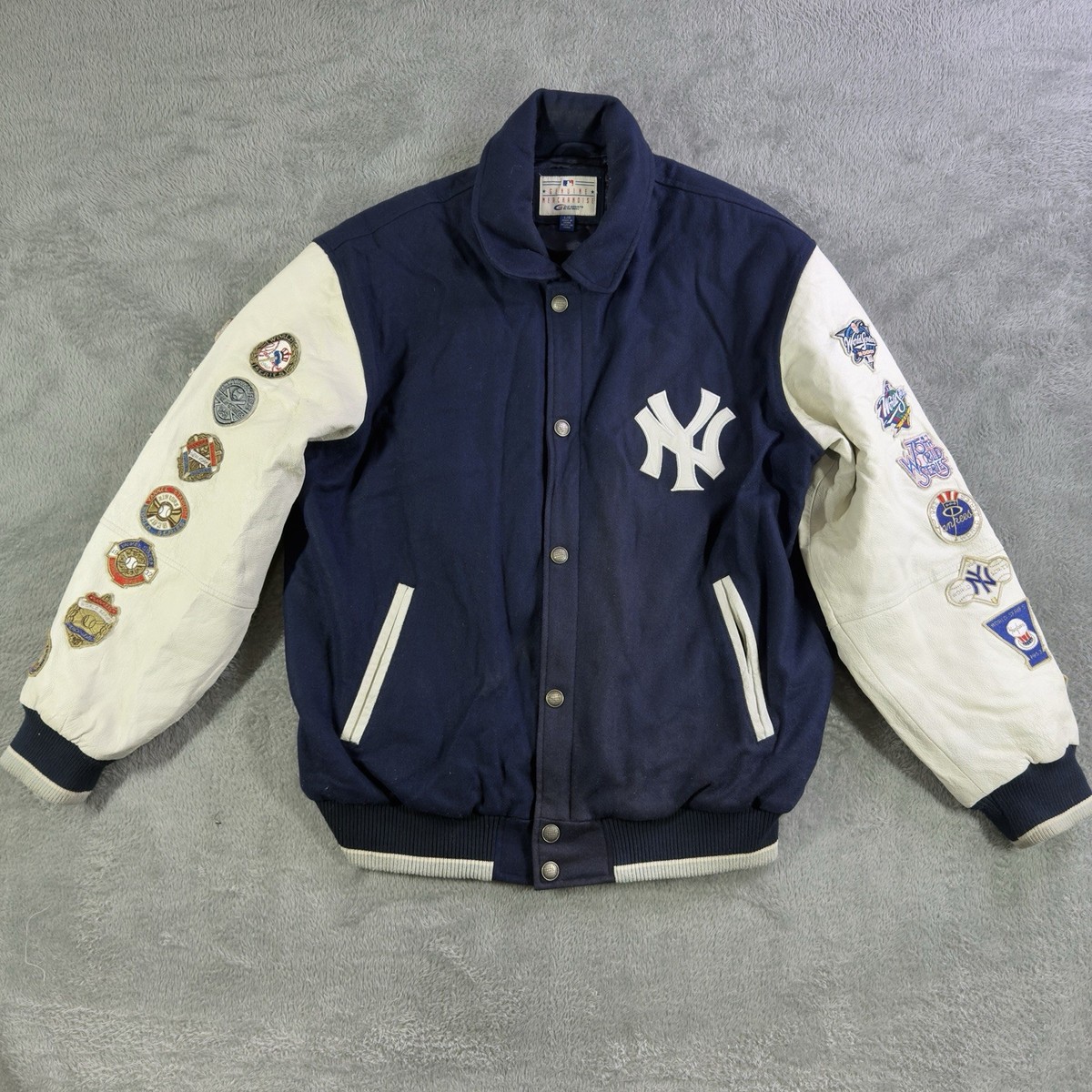 G-III World Series New York Yankees MLB Fan Apparel G-III World Series New York Yankees MLB Fan Apparel