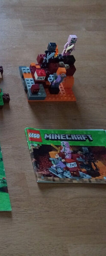 Lego Minecraft complete set-21139 The Nether Fight 100% Complete with ...