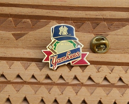 1991 NY New York Yankees MLB 1" Gold Tone Metal & Enamel Lapel Pin ...
