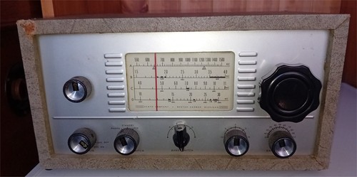Heathkit AR-3 Four-Band AM / SW Radio Receiver and matching Heathkit QF ...