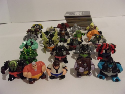 Ben 10 Sumo Slammers 24 figures 20 Collectible Cards Cartoon Network ...
