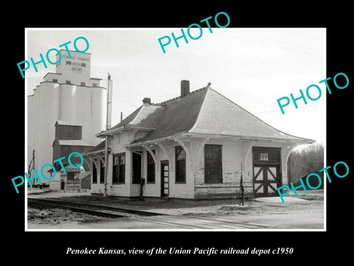 OLD 8x6 HISTORIC PHOTO OF PENOKEE KANSAS THE UNION RAILROAD DEPOT c1950 ...