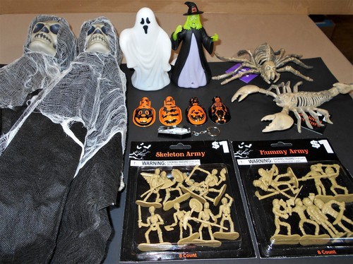 The Halloween 13! Lot of Monster Toys: Clickers Lightups Hangers ...