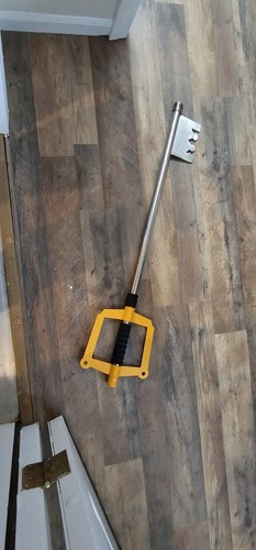 Kingdom Hearts SORA'S KEYBLADE Metal Key Replica ~ Chi-blade Video Game ...