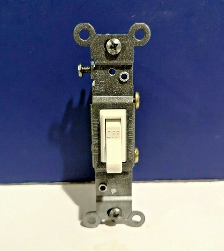 Leviton 1451-2w Toggle Switches 15 Amp-white for sale online | eBay