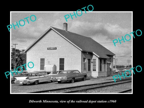 OLD 8x6 HISTORIC PHOTO OF DILWORTH MINNESOTA THE RAILROAD DEPOT STATION ...