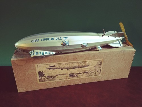 Rare 1930's Tippco TCO Tin Wind-up Graf Zeppelin Tinplate Airship w/ Or ...