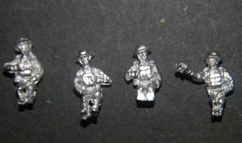 SHQ BF12 1/76 Diecast WWII British BEF Carrier Crew | eBay