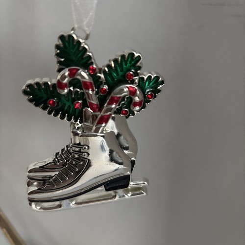 LOT of 3 metal ice skates Christmas Ornaments 3.25" Silver Green Red ...