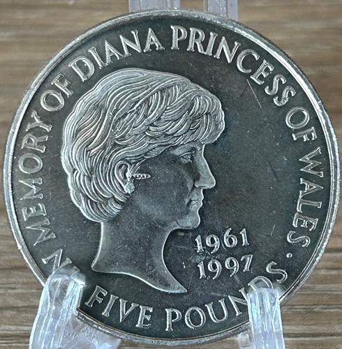 £5 Circulated Five Pound Coin Royal Mint Various Design Selection | eBay UK