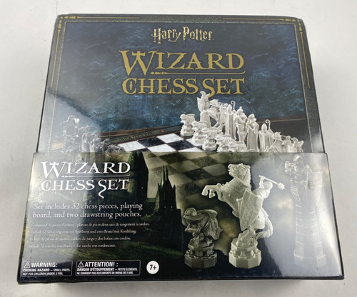Wizarding World of Harry Potter Wizard Chess Set The Noble Collection ...