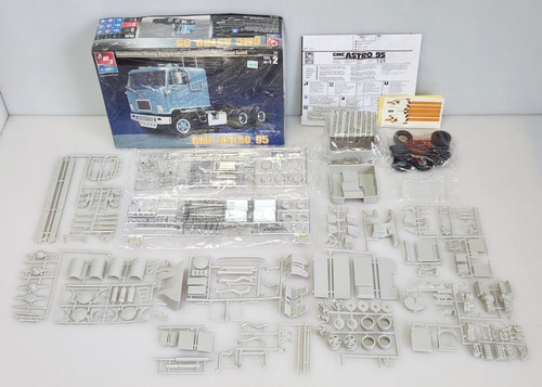 AMT Ertl GMC Astro 95 1/25 Scale Semi Truck Plastic Model Kit 38164 ...