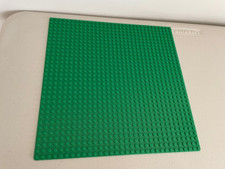 LEGO Sets with Part 3811 Baseplate 32 x 32