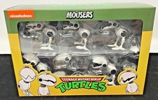 Teenage Mutant Ninja Turtles NECA Mouser Exclusive 3 Pack
