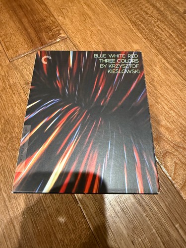 Blue, White, Red: Three Colors by Krzysztof Kieslowski (Criterion ...