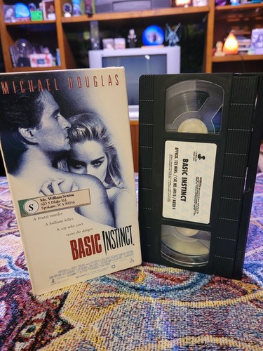Basic Instinct (VHS, 1992) 12236901532| eBay