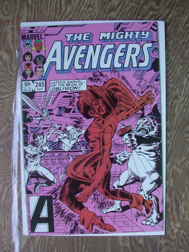 The Mighty Avengers #245 VFN Captain Marvel appears | eBay