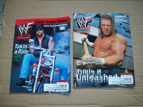 *2 WWE Mags 2000 UNDERTAKER Triple H TRISH STRATUS Divas The Rock HULK ...