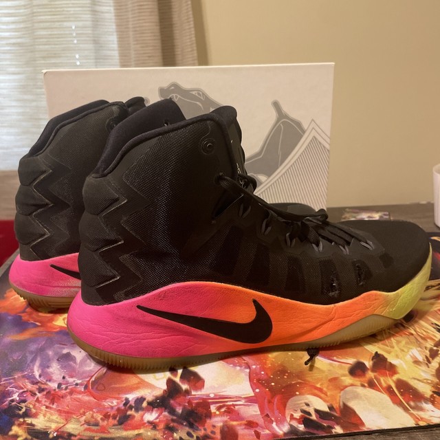 Hyperdunk 2022 Black And Pink