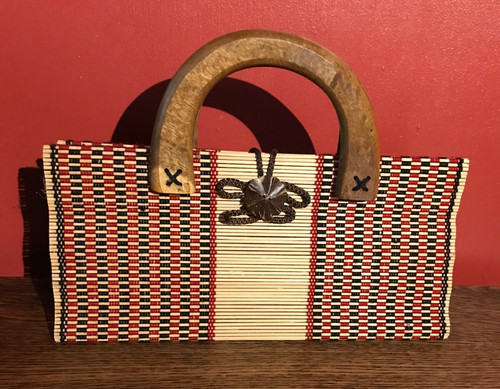 RATTAN/REED HANDBAG WITH WOODEN HANDLES. RED & BLACK WEAVE. INSIDE ...