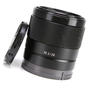 Sony 28mm F2 Lens | Lowpi