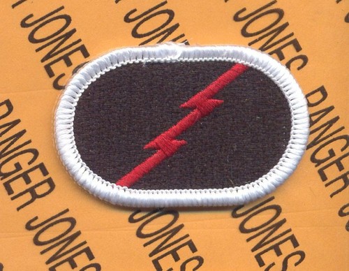 274th Medical Detachment Airborne para oval patch Type B | eBay