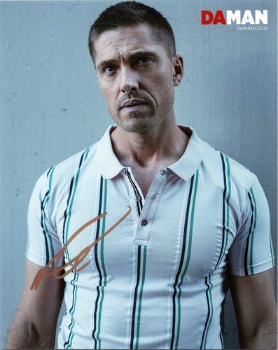 Eric Winter Actor Signed 8x10 Photo COA Autographed 1 | eBay