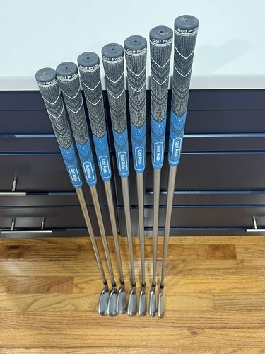 Taylormade P-7MB Iron Set 4-Pw KBS Tour S 120 C-Taper Golf Pride ...