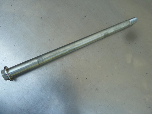 Rear axle GSX250R 250R GSXR 250 GSX 20 21 22 SUZUKI #F4 | eBay