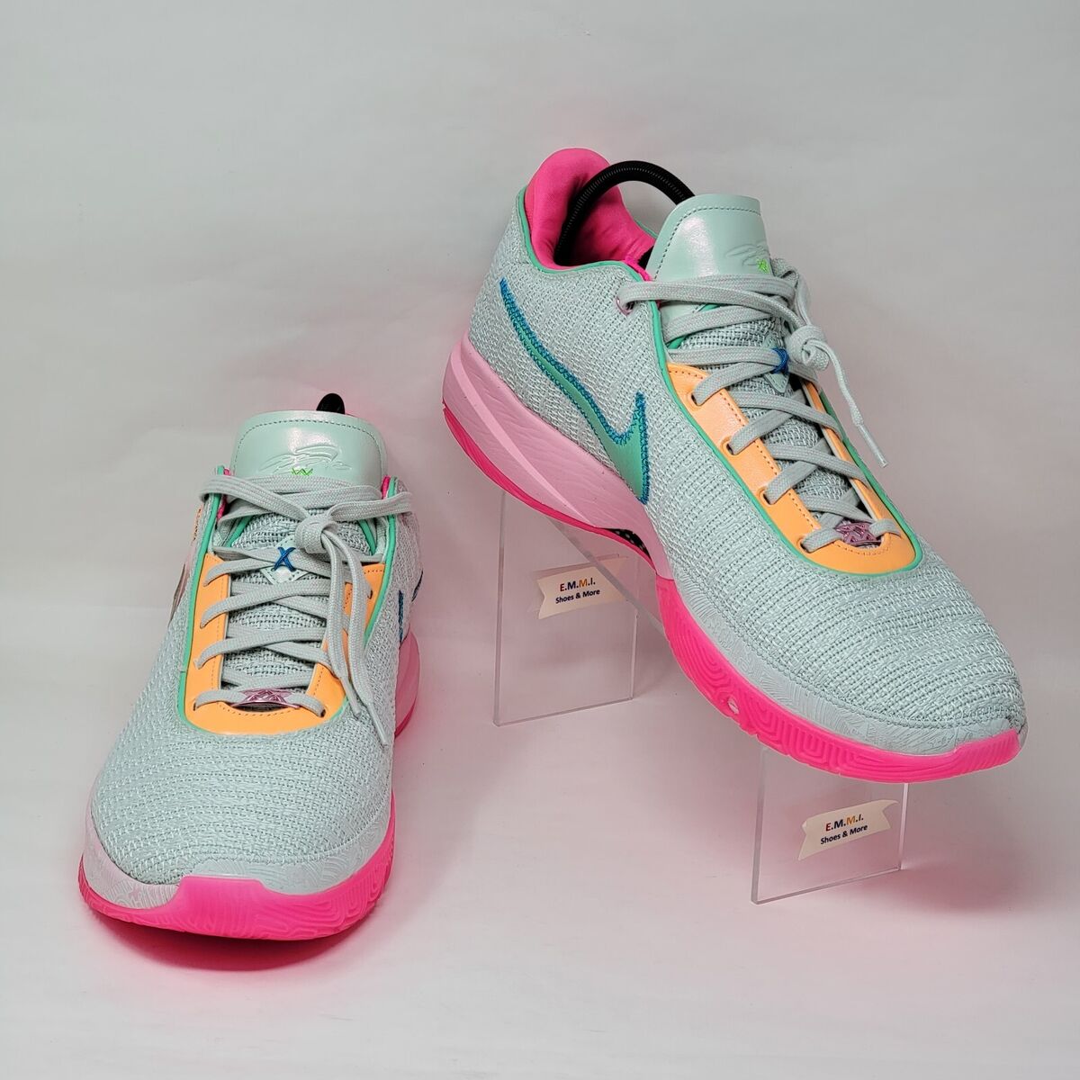 Nike LeBron 20 Time Machine 2022 for Sale | Authenticity Nike LeBron 20 Time Machine 2022 for Sale | Authenticity